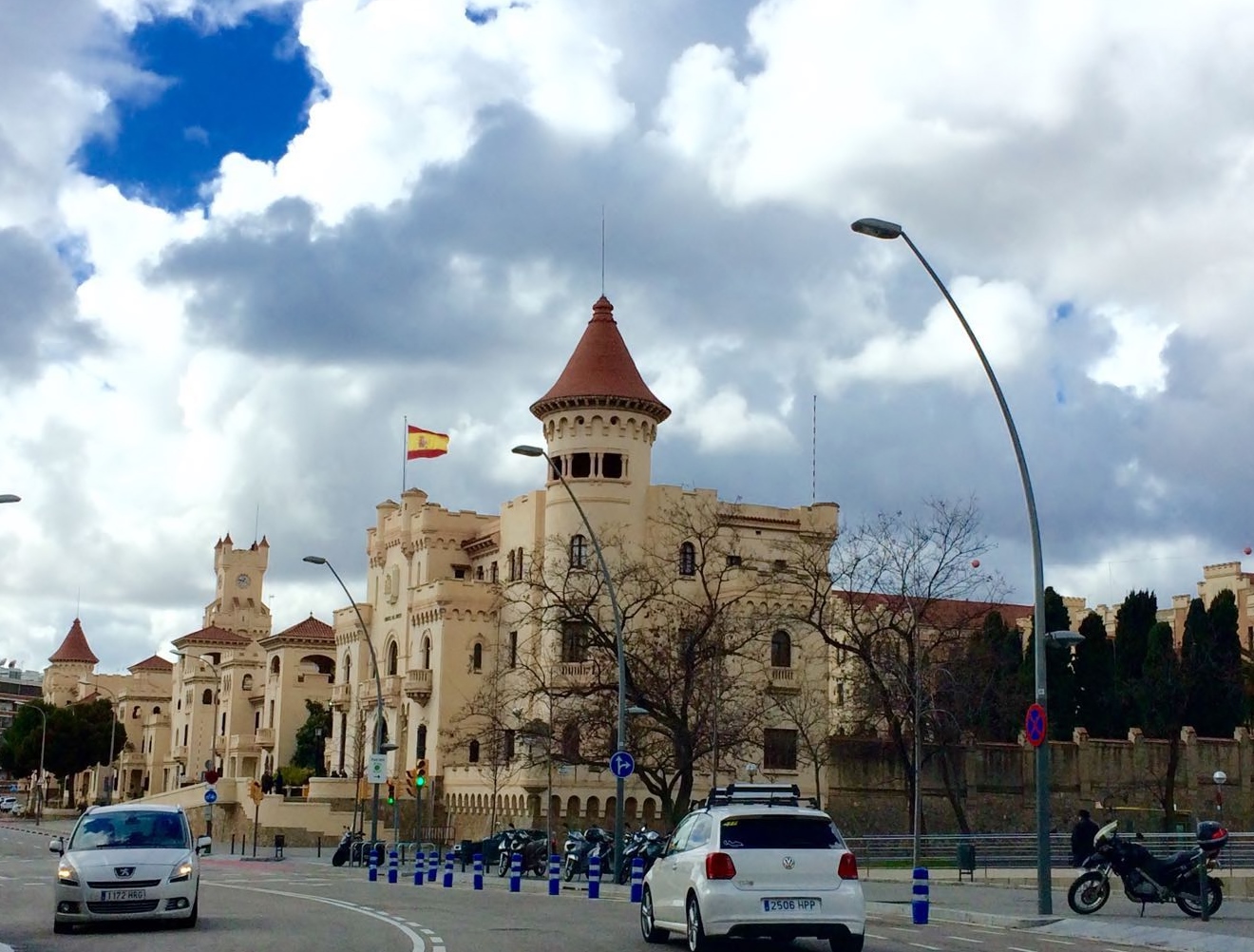 VISITA AL ACUARTELAMIENTO DE EL BRUCH – ASOCIACIÓN ESPAÑOLA DE SOLDADOS ...